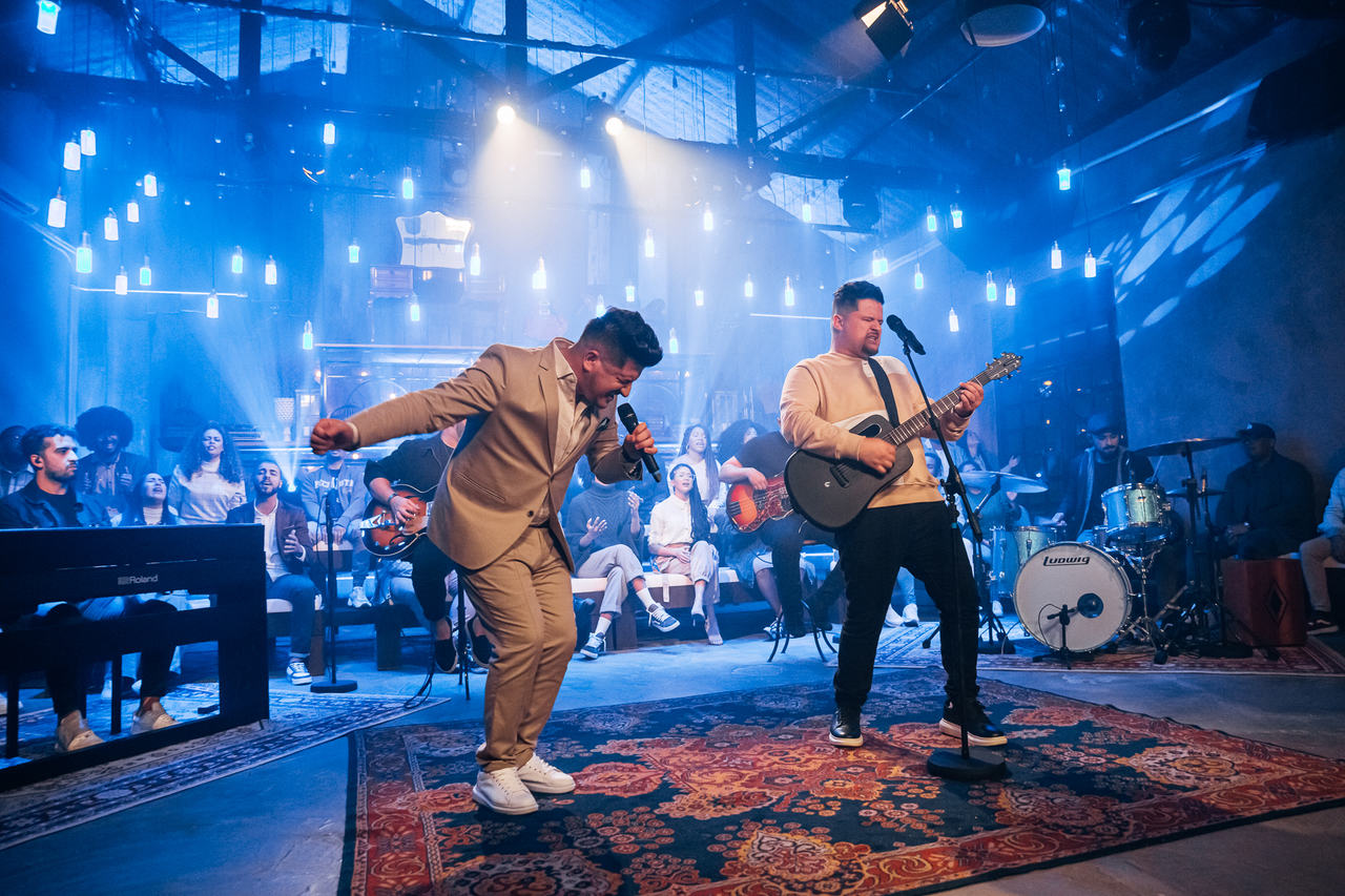 André e Felipe lançam EP “No Secreto”, com canção inédita de mesmo nome